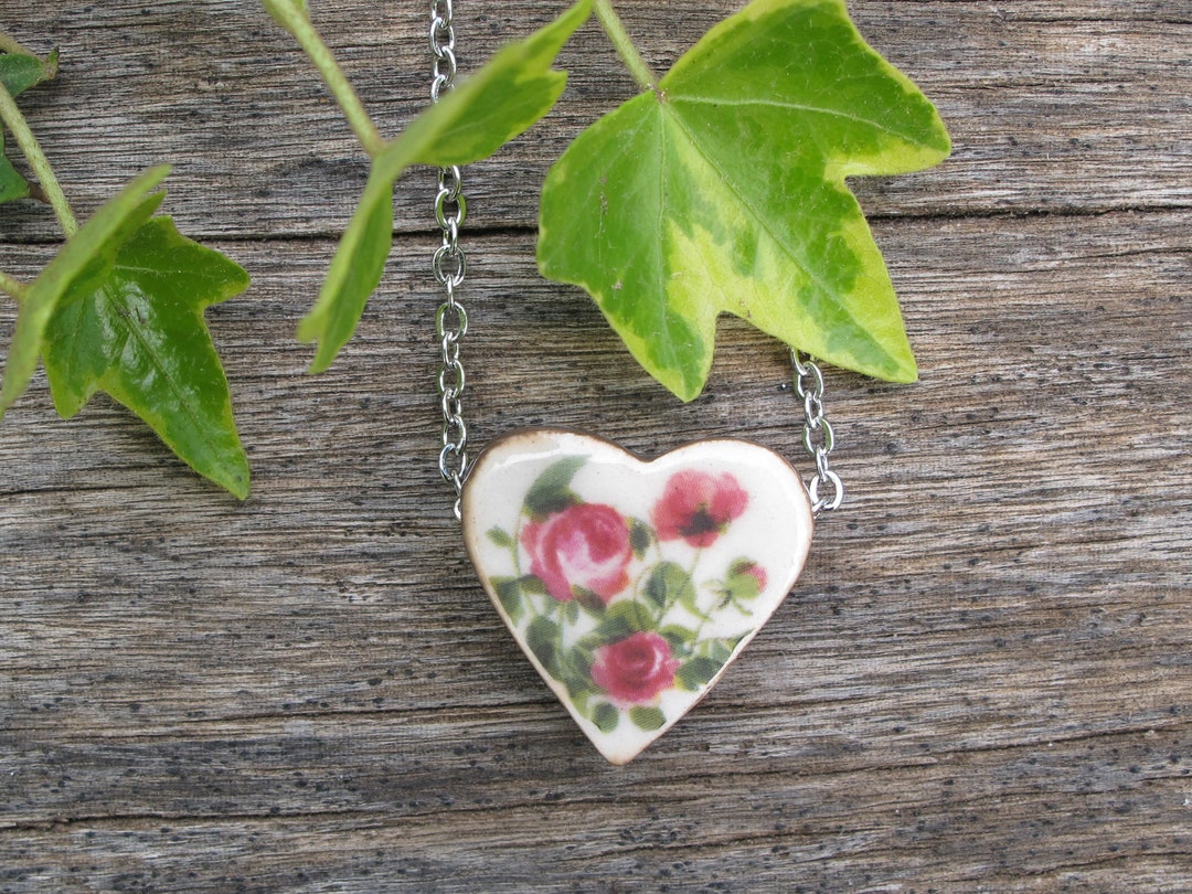 Vintage Heart Flowers Pendant. AROMATHERAPY Ceramic Necklace, Diffuser ...