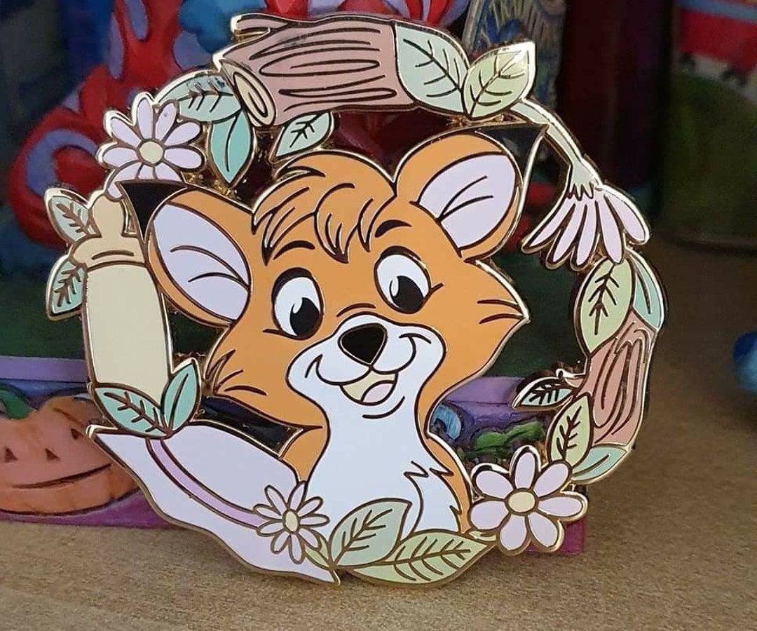Fantasy Disney Pins Fox and the Hound Pastel Wreath - Etsy