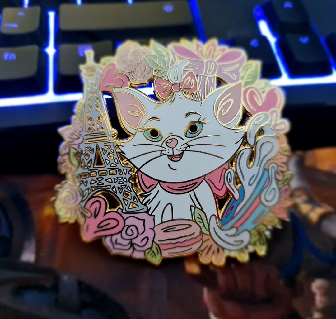 Fantasy Disney Pins - Marie Pastel Wreath - Etsy