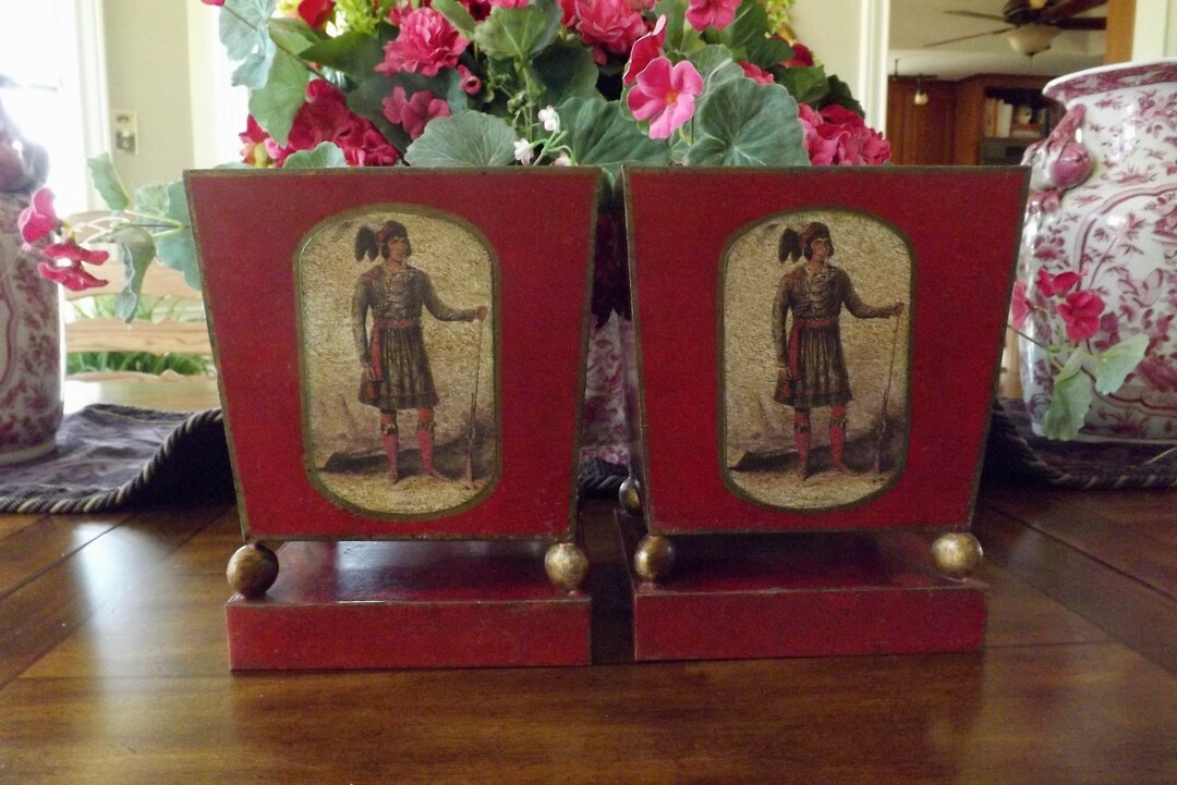 Vintage Tole Matching Cache Pots Burgundy With Ball Feet - Etsy México