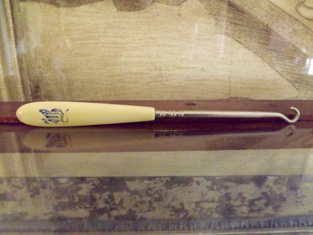 Vintage Boot/shoe Hook With Celluloid Handle Monogramed With Initial B ...