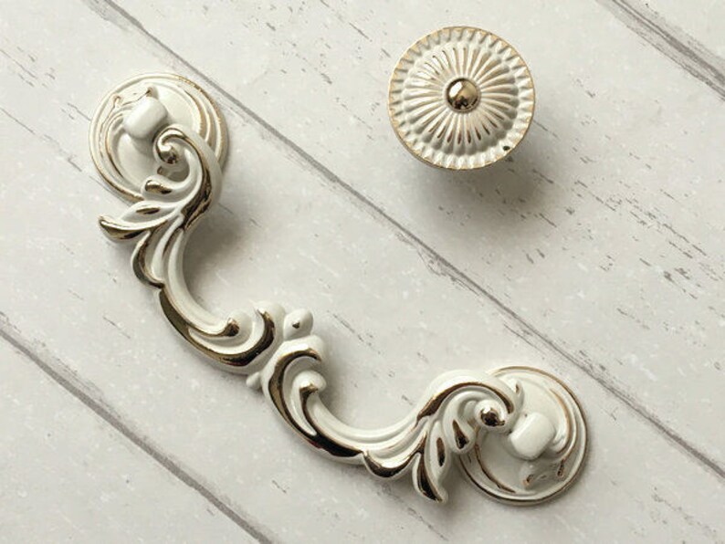4.25 Shabby Chic Drawer Pulls Handles Dresser Knob Cream - Etsy Canada