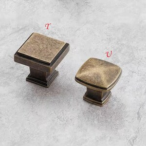 Classic Antique Bronze Cabinet Knob Vintage Look Dresser Drawer Pull ...