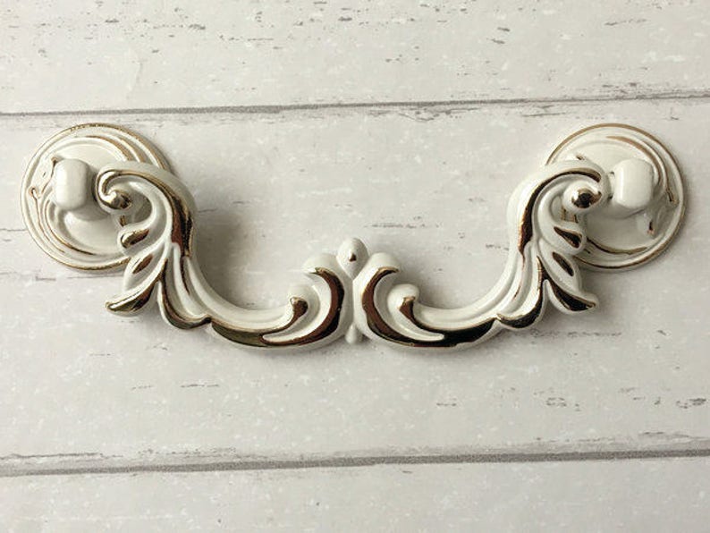 4.25 Shabby Chic Drawer Pulls Handles Dresser Knob Cream - Etsy Canada