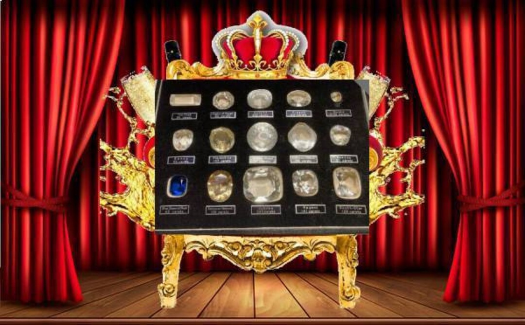 Deluxe Museum Replica Antique Artifact Royal Family Historical Diamonds ...