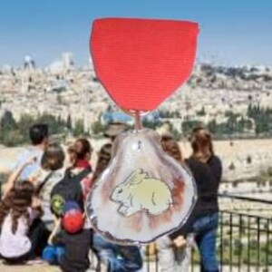 Christian Holy Land Pilgrims Rabbit Shell Medal Badge Pin Case Jesus ...