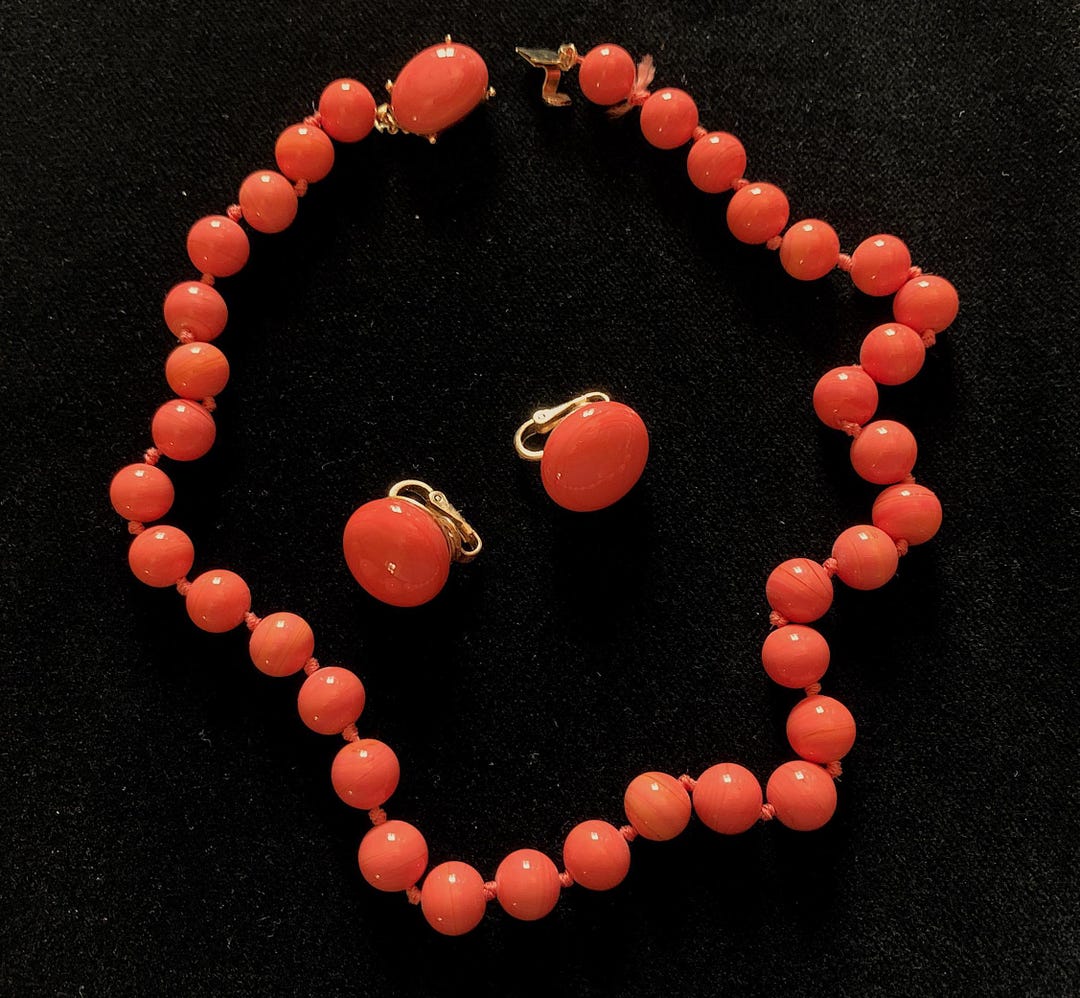 Vintage Crown TRIFARI Set. Necklace and Earrings With Coral-colored ...