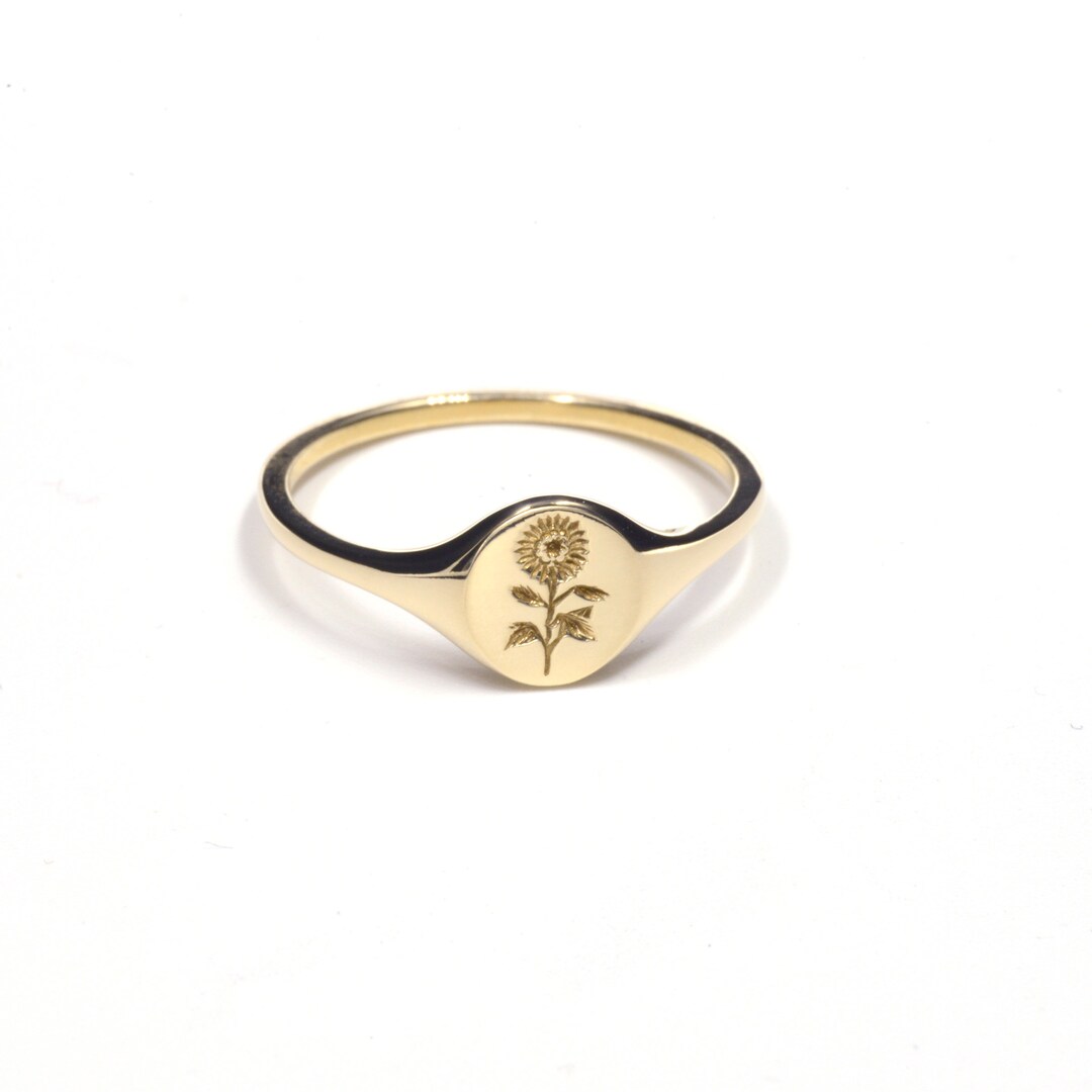 Mini Sunflower Signet Ring - Etsy