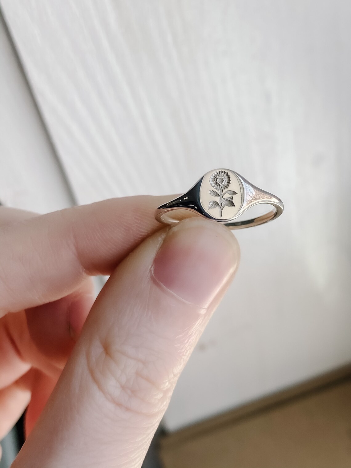 Mini Sunflower Signet Ring | Etsy