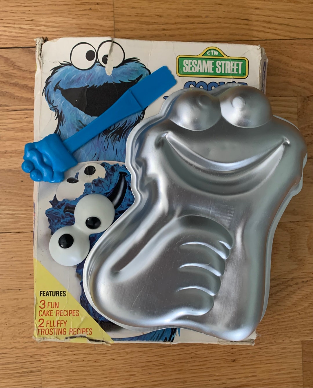 Wilton Vintage Cookie Monster Cake Pan. - Etsy