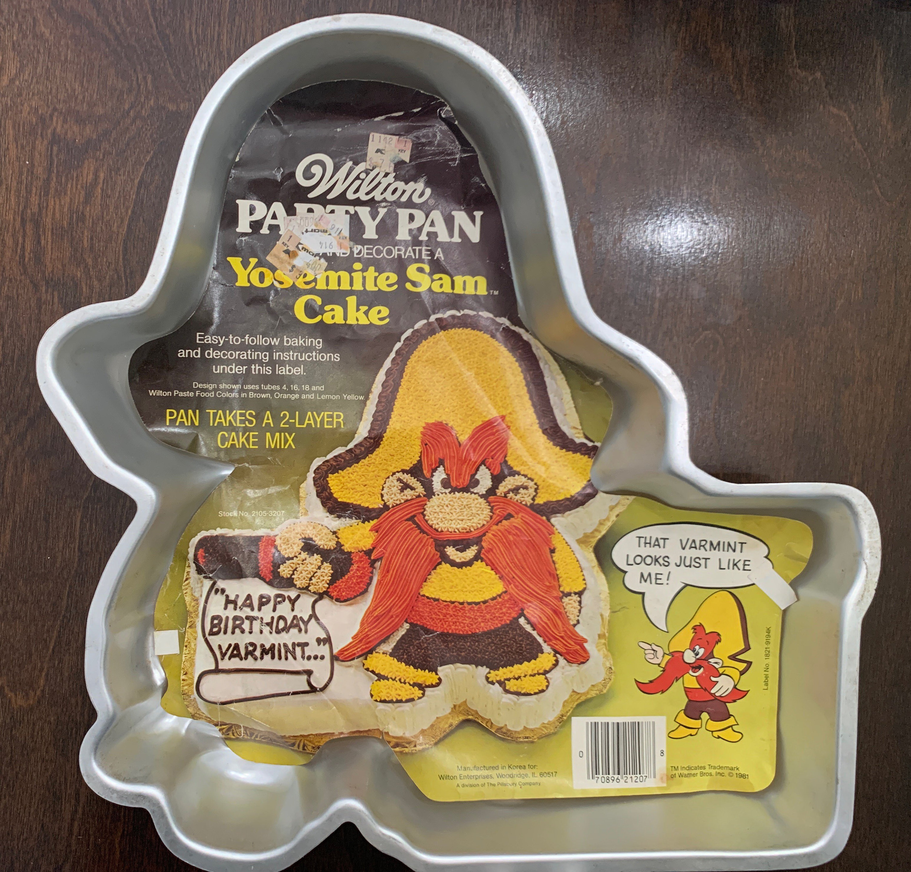 Wilton Pans Yoshi