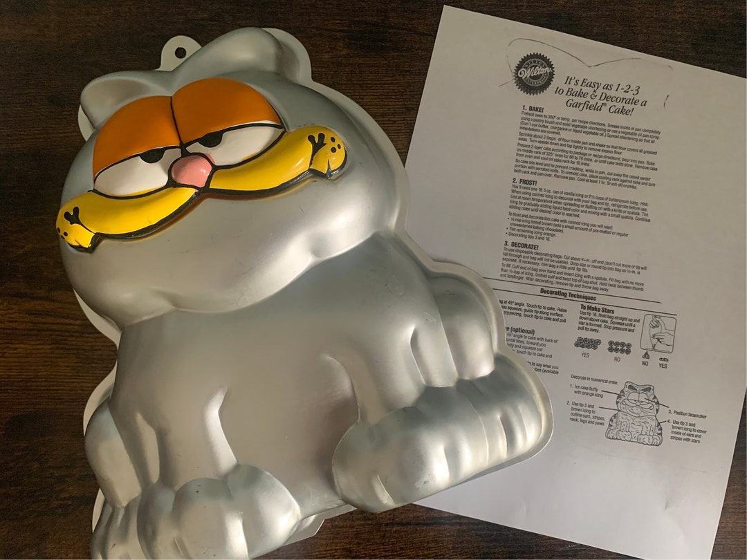 Garfield Vintage Wilton Cake Pan, 1978 Garfield With the Face Plate and ...