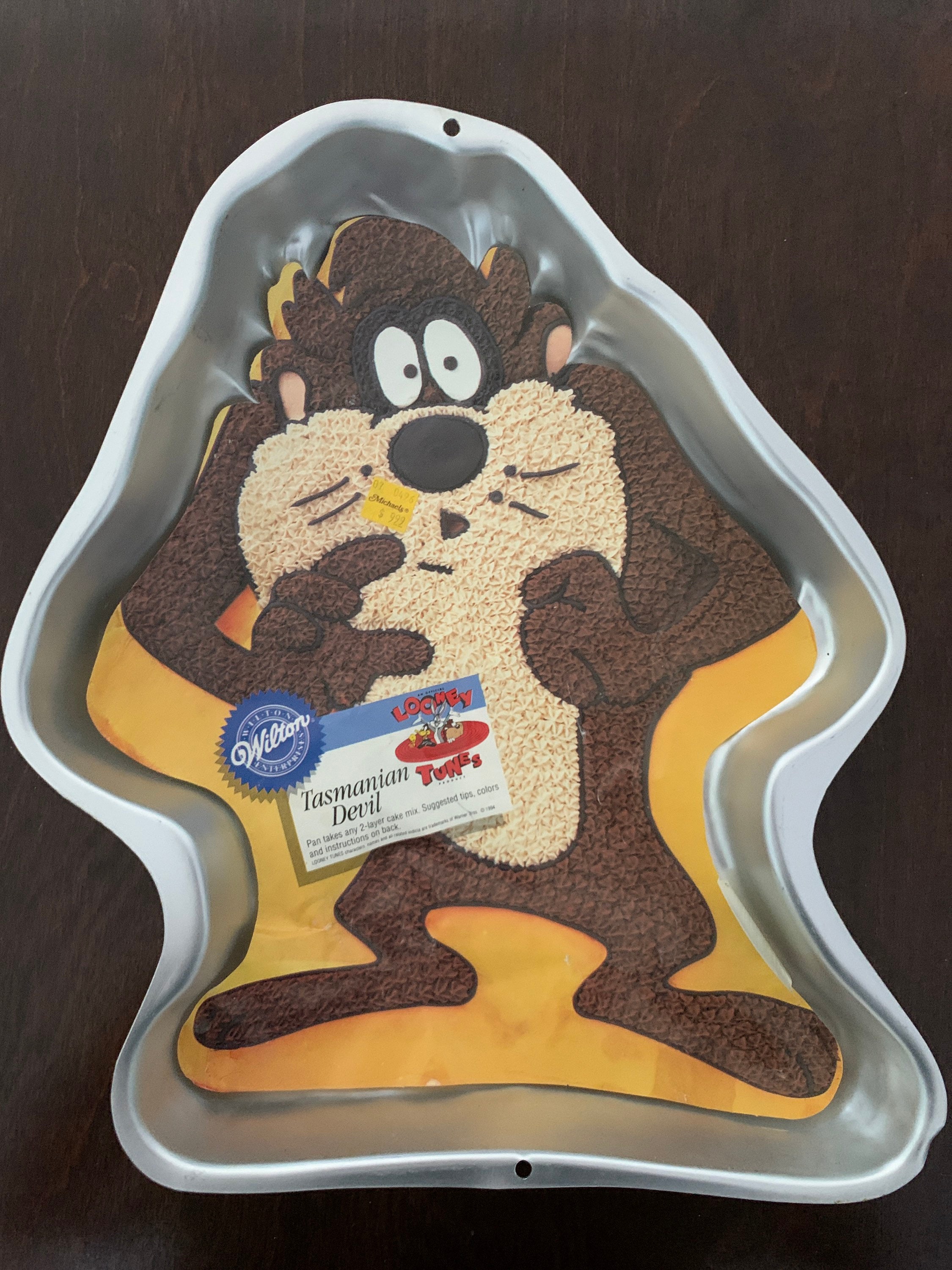 Wilton Pans Yoshi