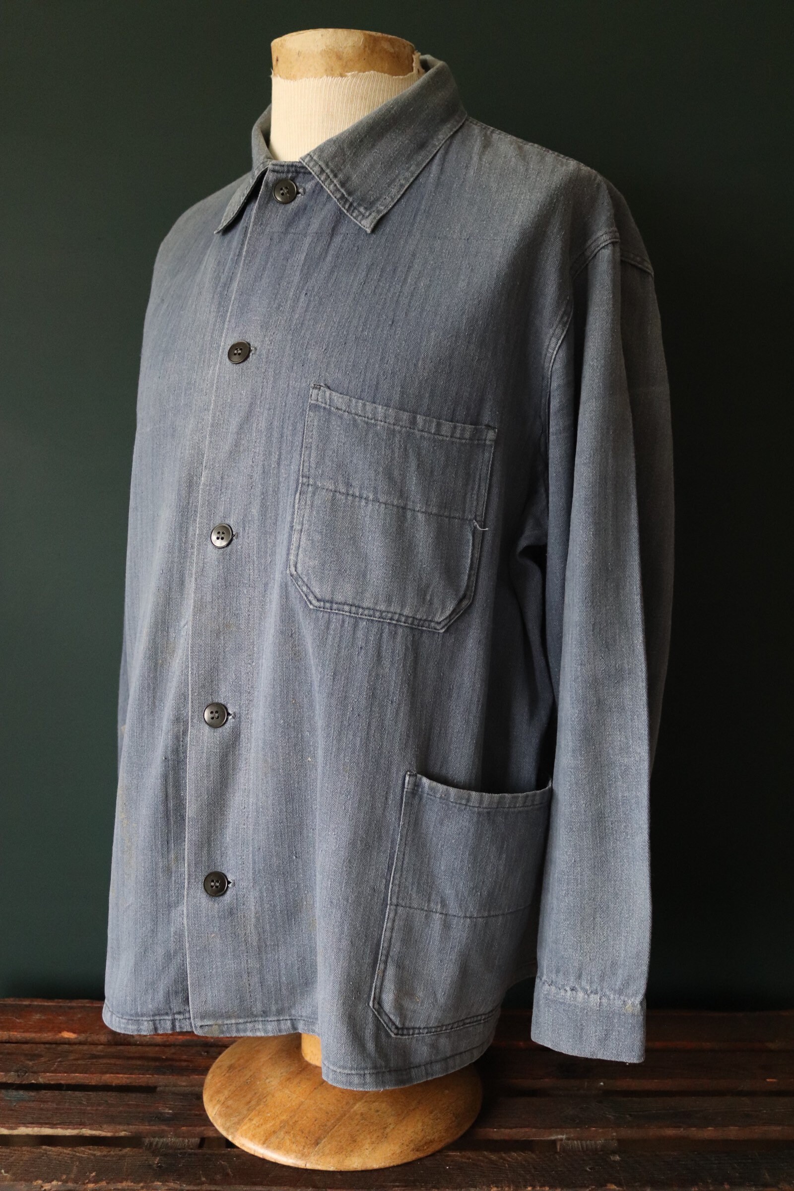 Vintage 1970s 70s indigo blue French work chore jacket coat workwear 51” chest XL bleu de ...