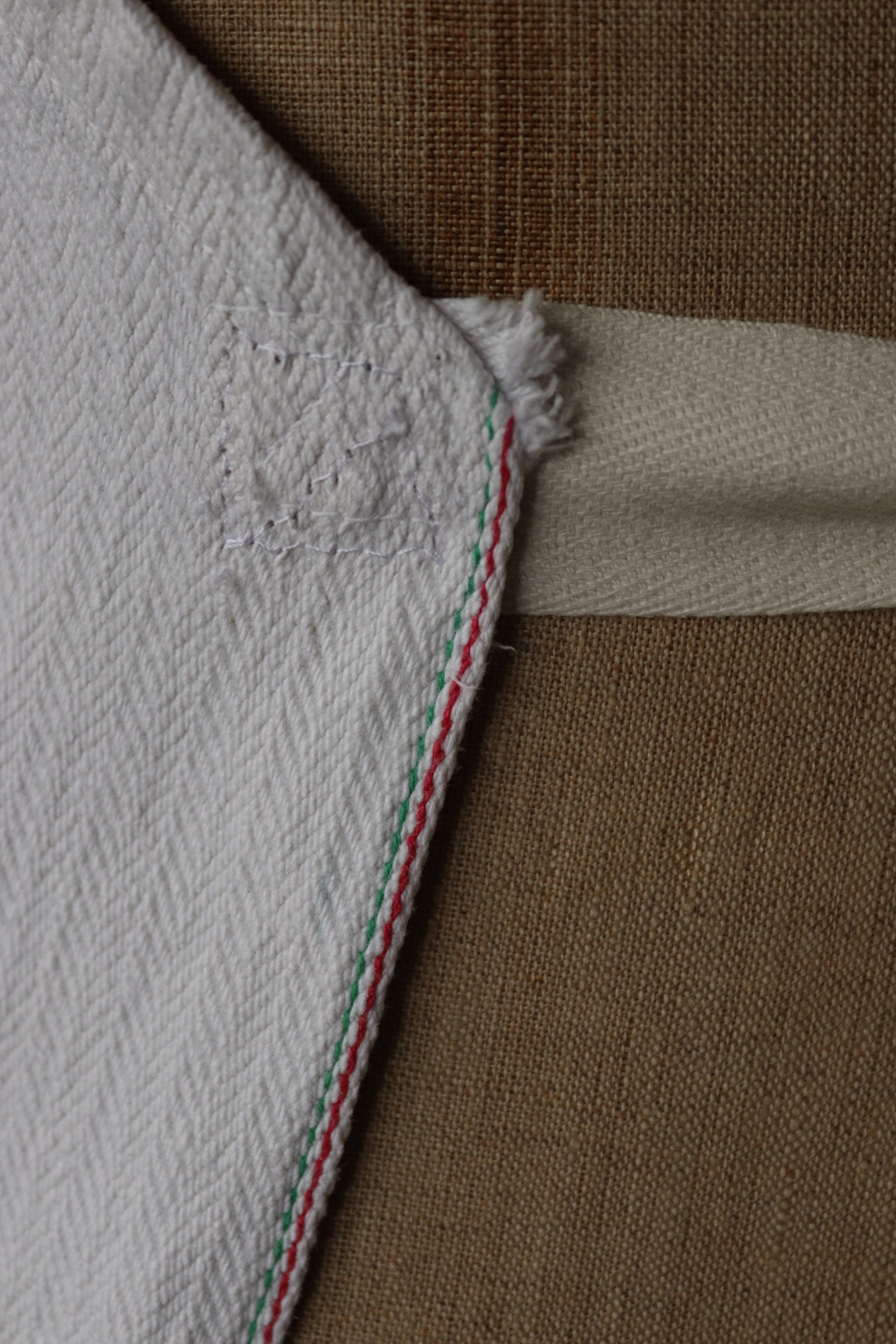 Vintage 1950s 50s French white herringbone linen butchers apron pinny ...