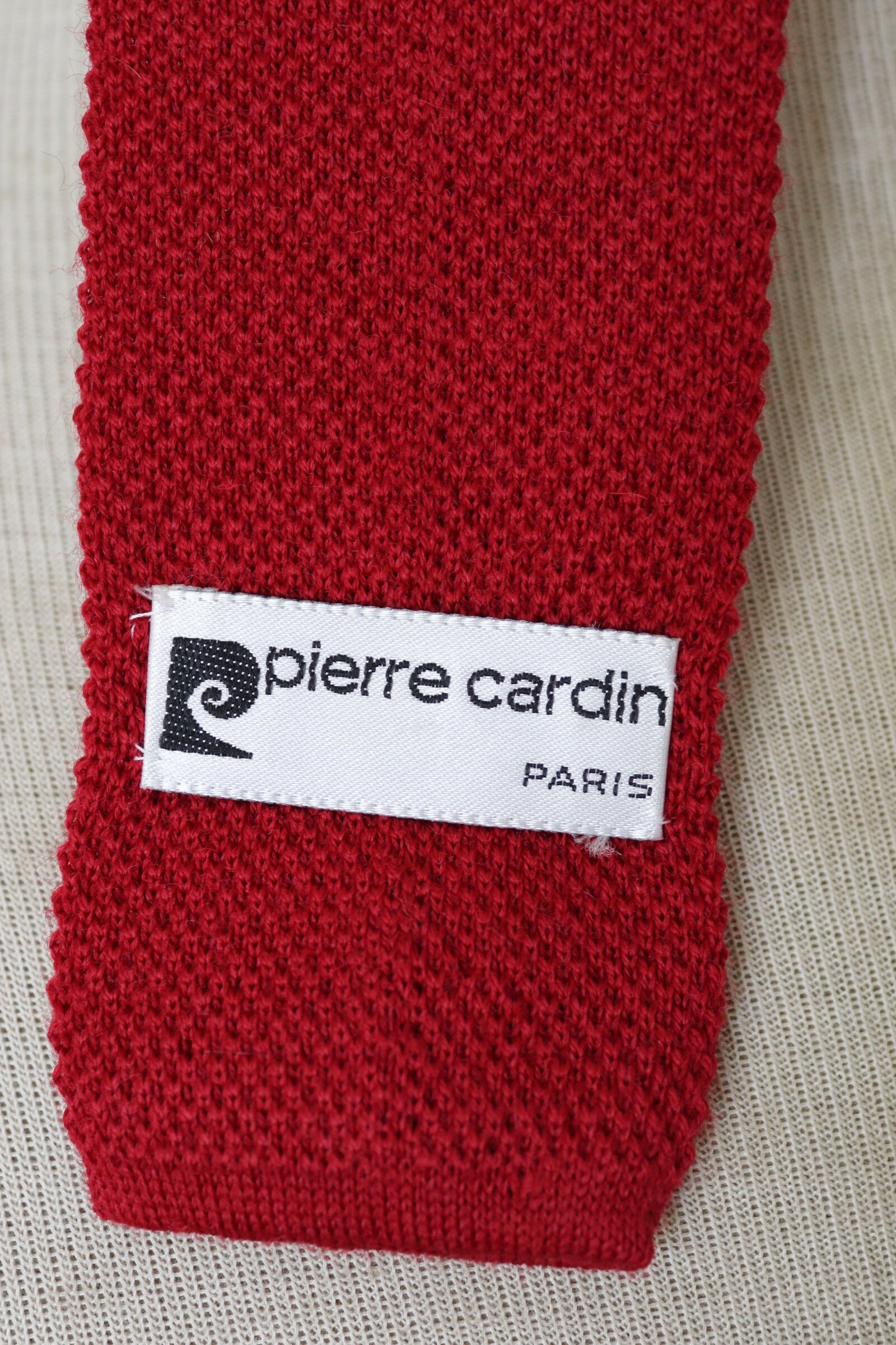 Vintage Pierre Cardin red knitted silk wool square end necktie tie mod ...