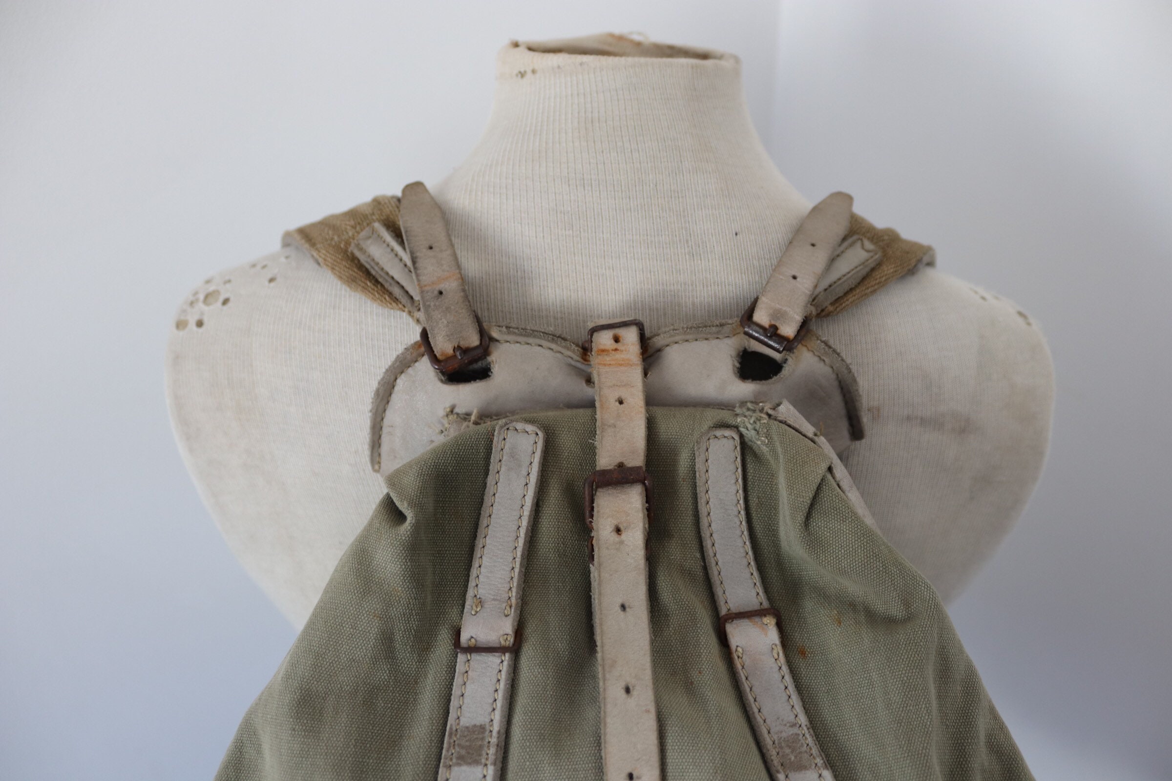 Vintage 1960s 60s french khaki green canvas leather rucksack backpack ...