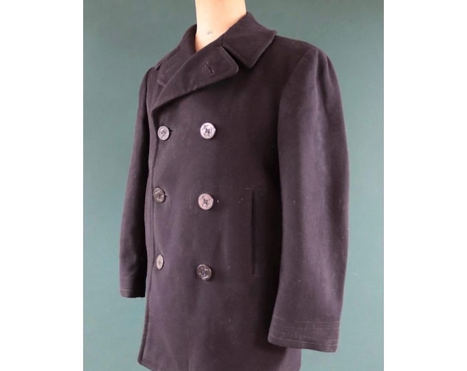 Vintage 1940s US Navy Wool Pea Coat - WW2 Era - Reefer Jacket - 41 ...
