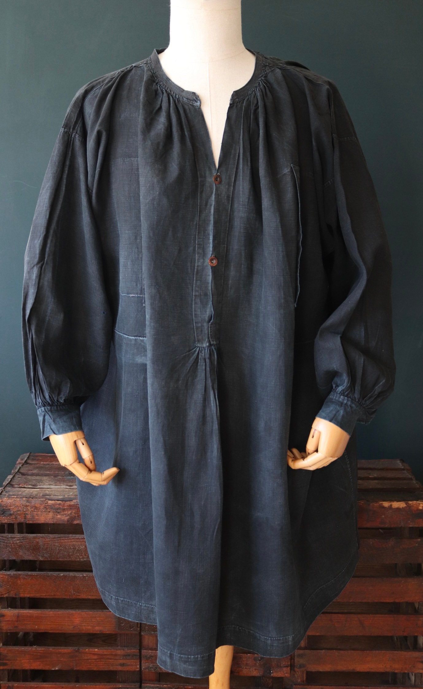 Vintage antique 1800s 1900s French indigo blue cotton biaude smock ...