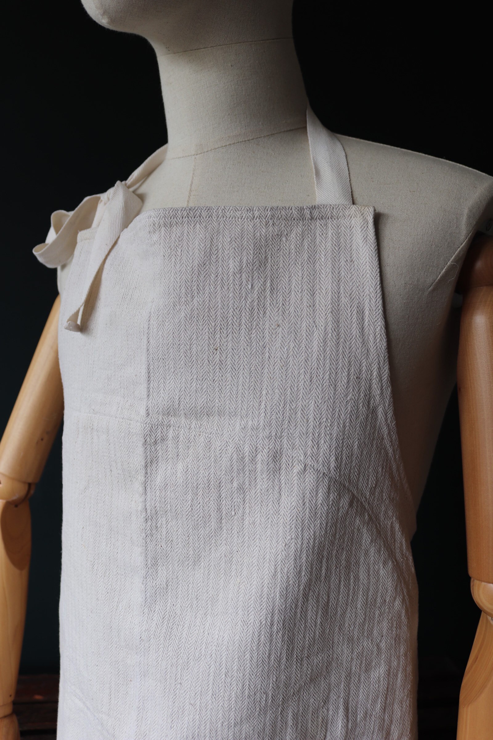 Vintage 1950s 50s French white herringbone linen butchers apron pinny ...