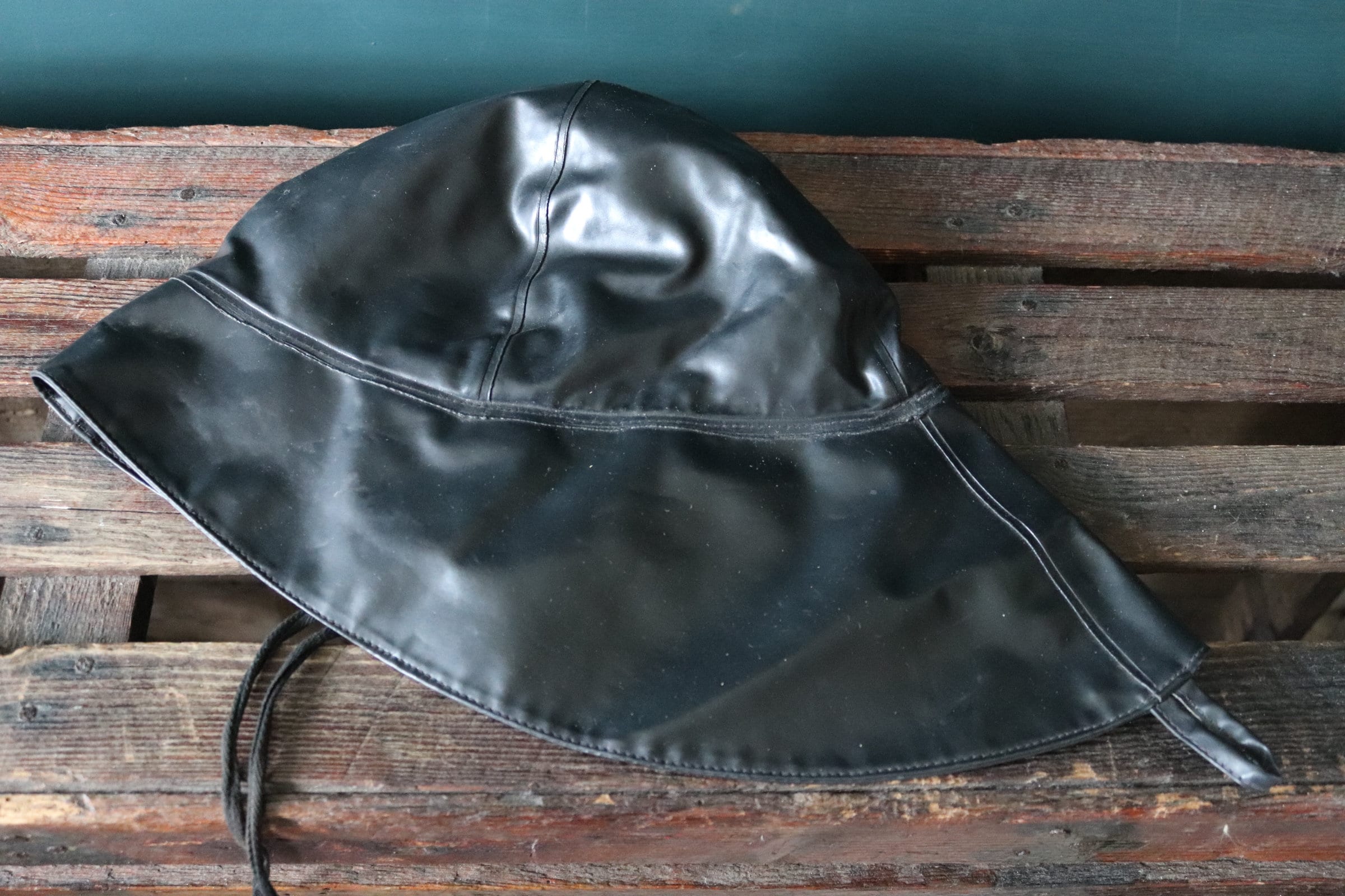 Vintage 1950s 50s Yarmouth Oilskins black PVC sou’wester waterproof ...