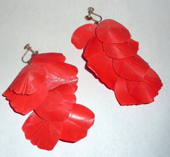 Vintage 1940's Plastic Floating Red Rose Leaves on a … - Gem