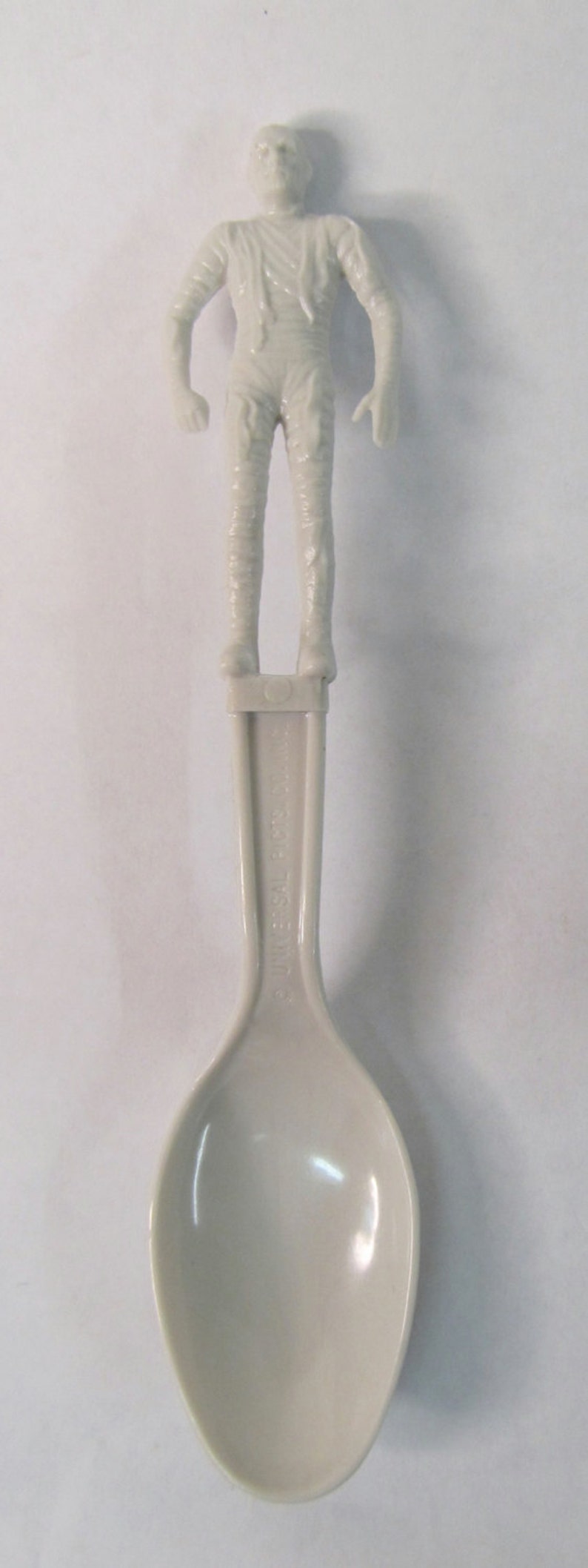 THE MUMMY I-SCREAM Monster Spoon. Graveyard Gray 1965 Zoo-piks Unused ...
