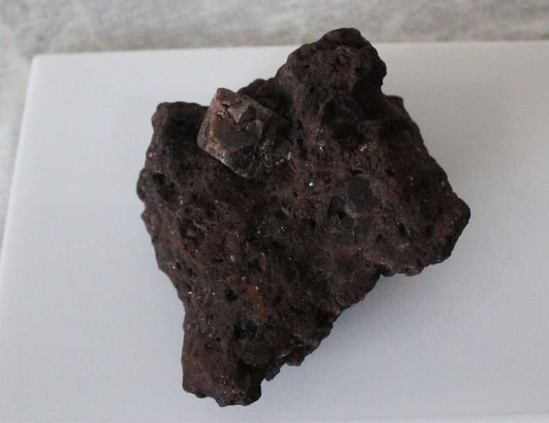 Spinel Octahedral Crystal in Mother Rock 615gms - Etsy