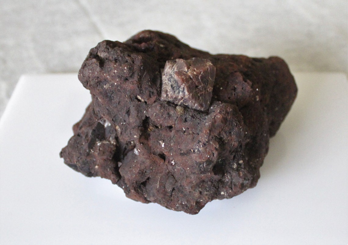 Spinel Octahedral Crystal in Mother Rock 615gms - Etsy