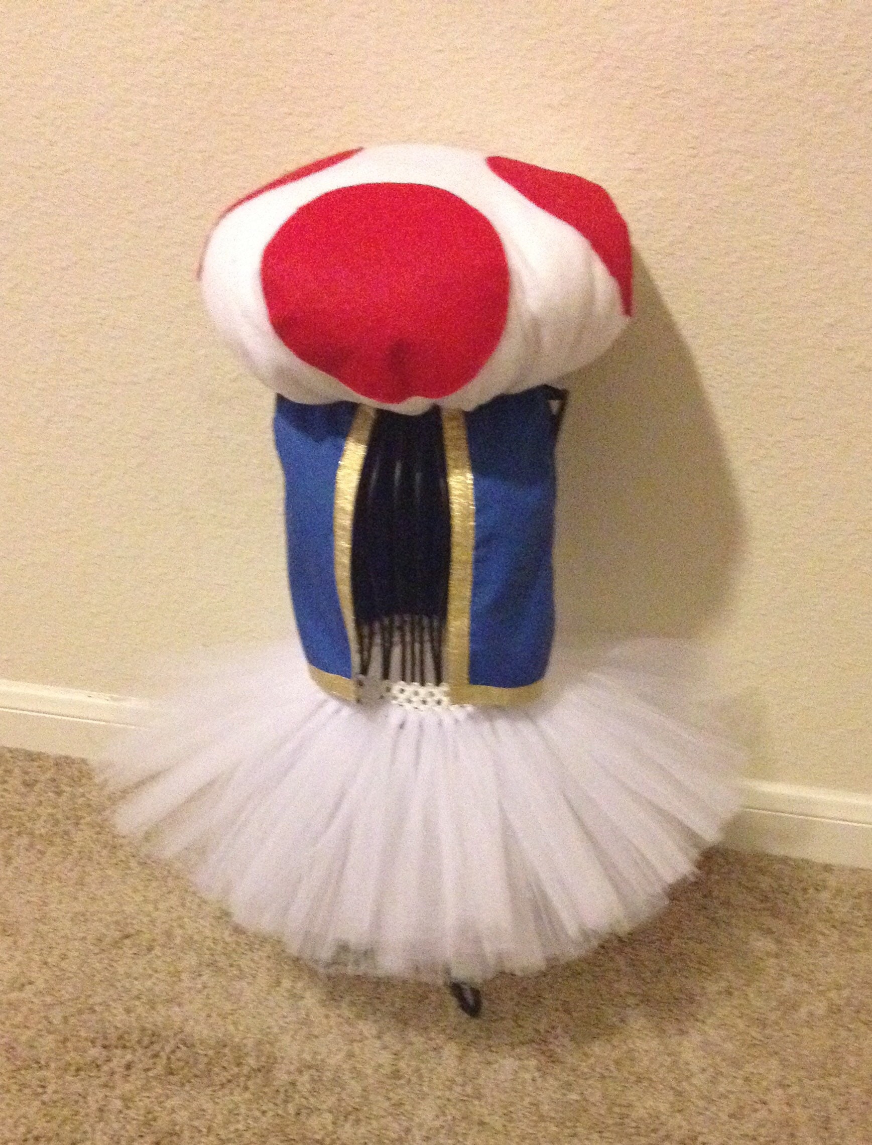 Toad Costume Girl