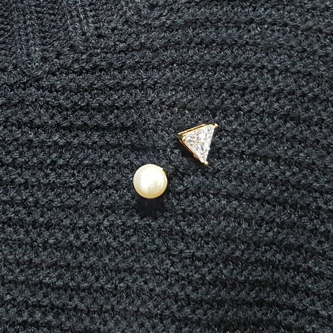 Elegant Gold Triangle Pearl Short Lapel Pin Gold Metal,pin Accessories ...