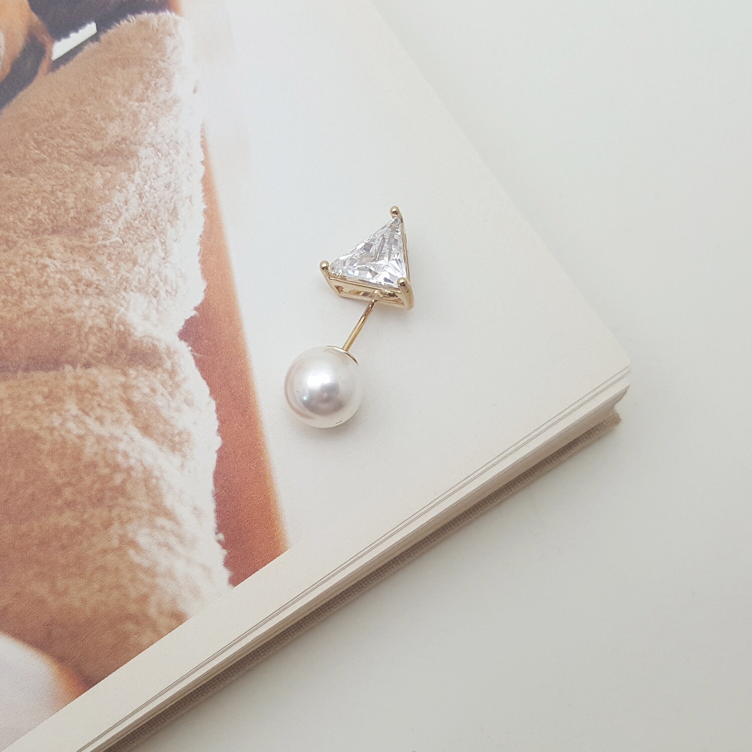 Elegant Gold Triangle Pearl Short Lapel Pin Gold Metal,pin Accessories ...