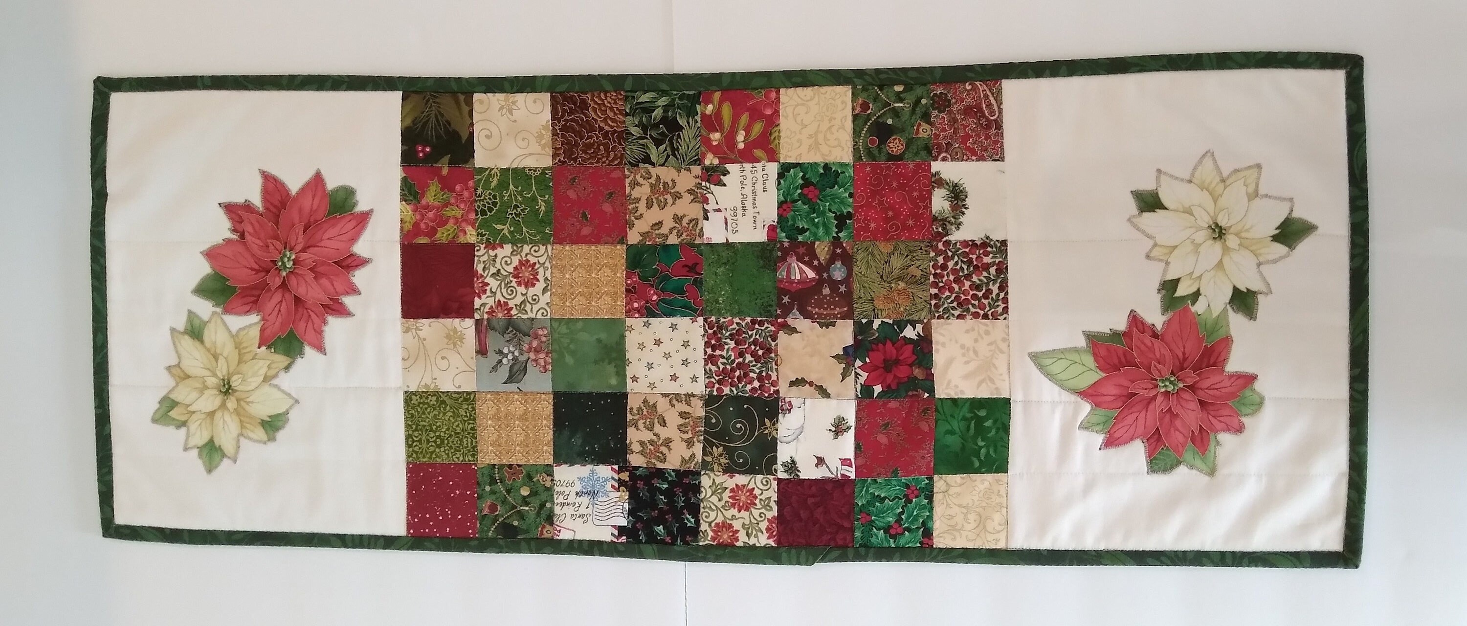 Christmas Quilted Table Runner, Quilted Table Topper, Home Decor ...