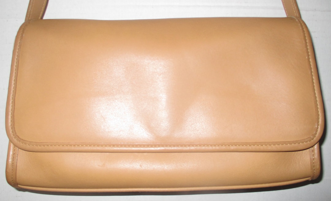 Vintage RARE Coach Camel Shoulder Handbag B9T-9072 Leather Handcrafted ...