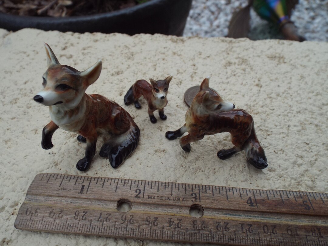 Classic Vintage 3 Sweet Small Standing Paw up Porcelain Foxes - Etsy