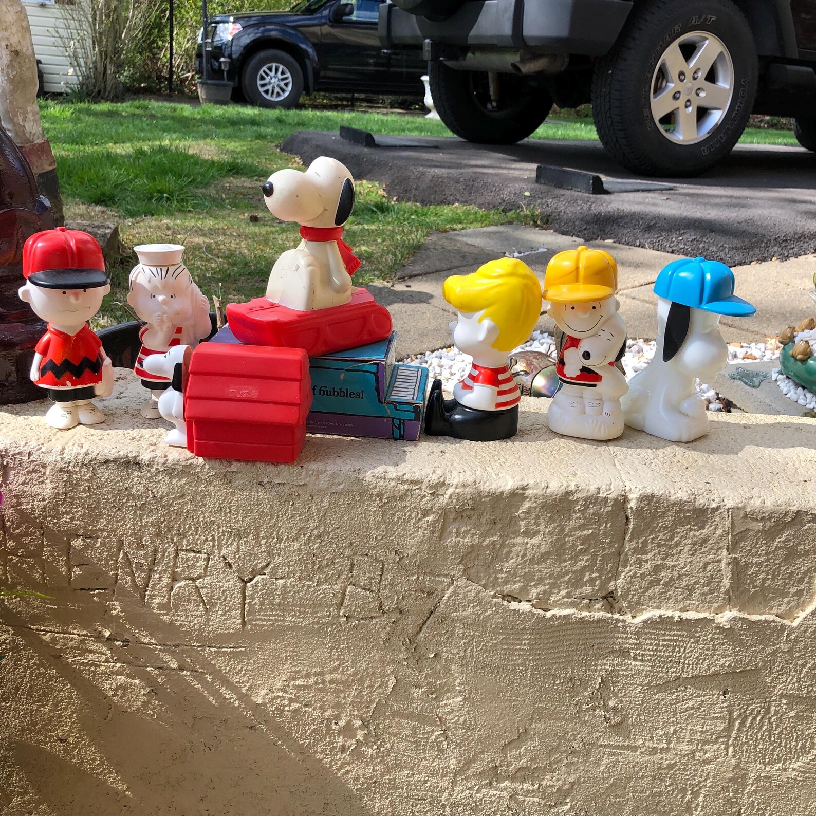 Collection Lot of Avon Peanuts Snoopy Cartoon Characters Schroeder 8 ...