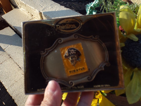 Classic Vintage 1978 MLB Pittsburgh Pirates Belt Buc… - Gem