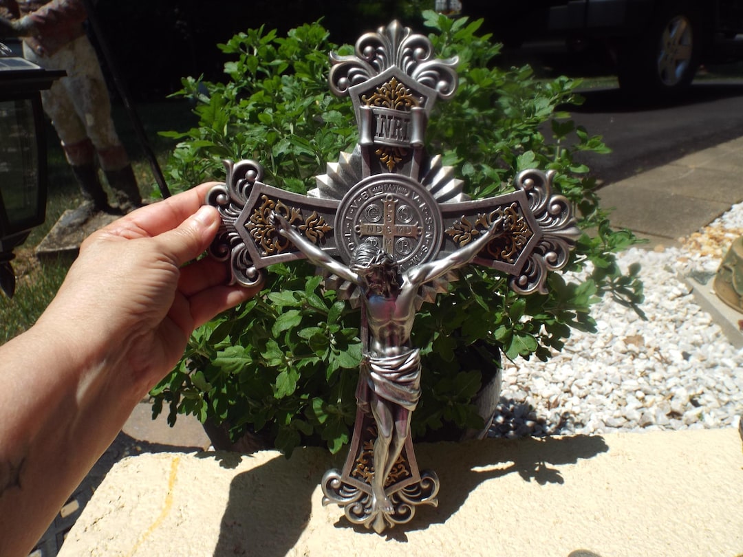 INRI Jesus Cross Crucifix Fancy Religious Silver Resin Wall Cross 12 ...