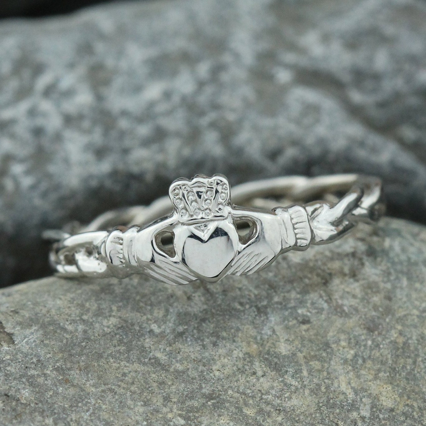 Claddagh Ring Ladies Claddagh Ring. Available in 9K 14K 18K - Etsy Canada