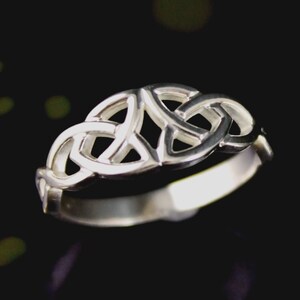 Celtic Ring Ladies Sterling Silver Irish Celtic Knot Ring - Etsy