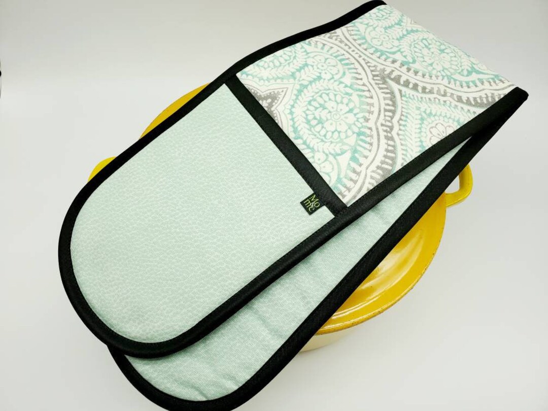 Double Oven Mitt Handmade Pot Holder Colorful Kitchen Accent Decor ...
