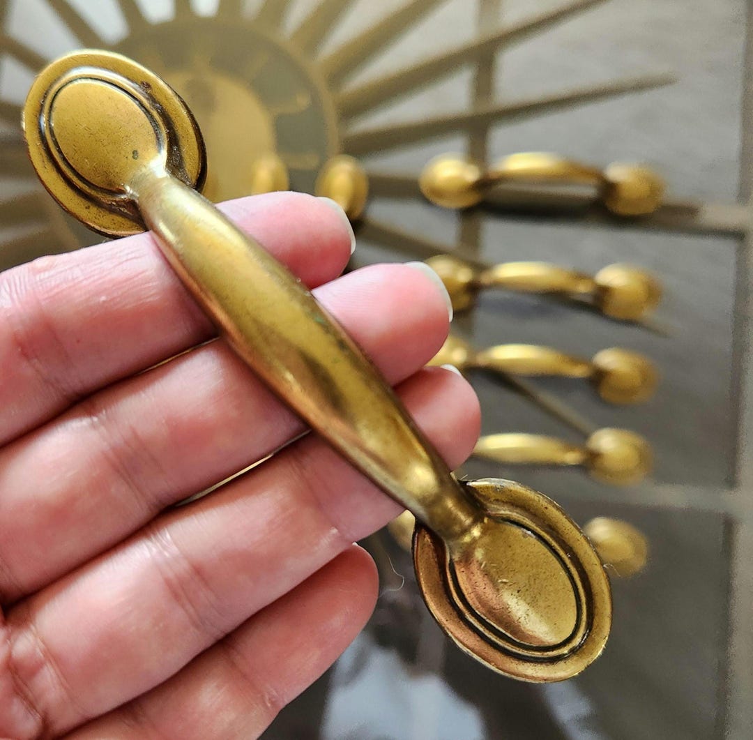 1 X Vtg Keeler Brass Drawer Pull 3" Centers Classic Antique Style Spoon ...