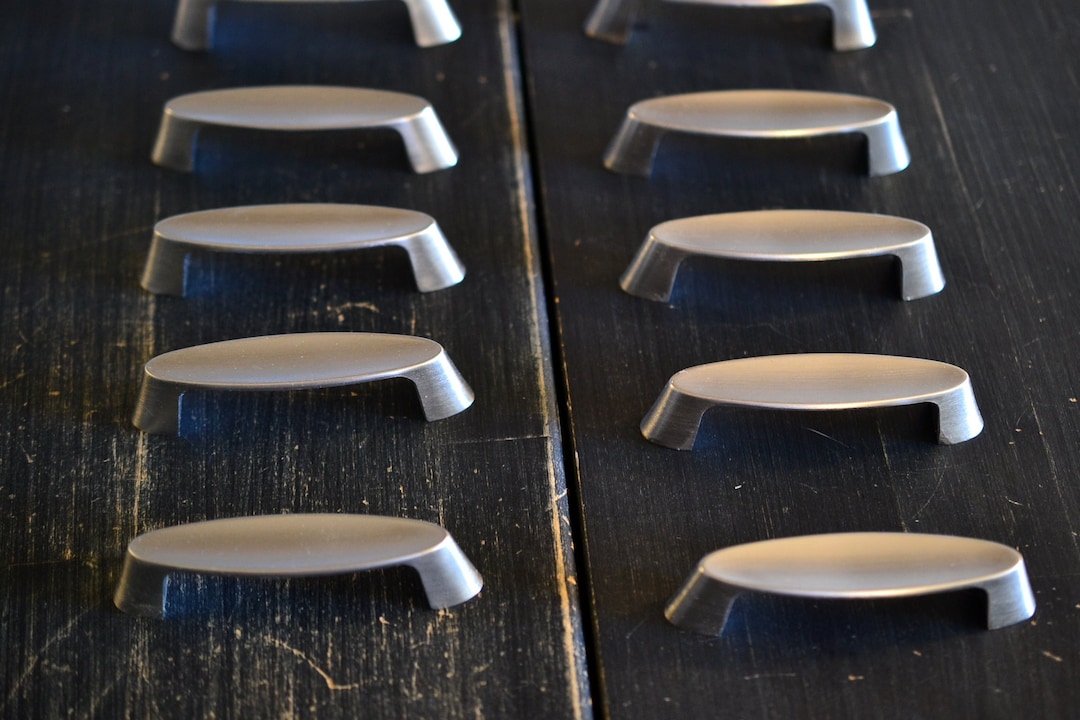 NOS 1 X MCM Concave Oval Drawer Pull JB 3" Center Brushed Satin Chrome ...