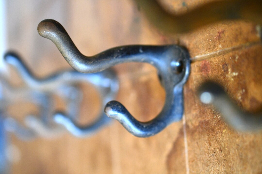 1 X Antique Cast Iron Hook Chippy Wall Hook Thick Heavy 2 Double Prong ...