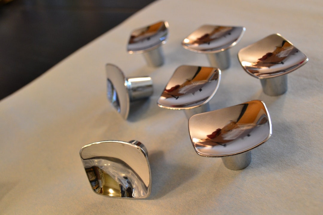NOS 1 X MCM Atomic Cabinet Knob Polished Chrome Concave Soft Square ...