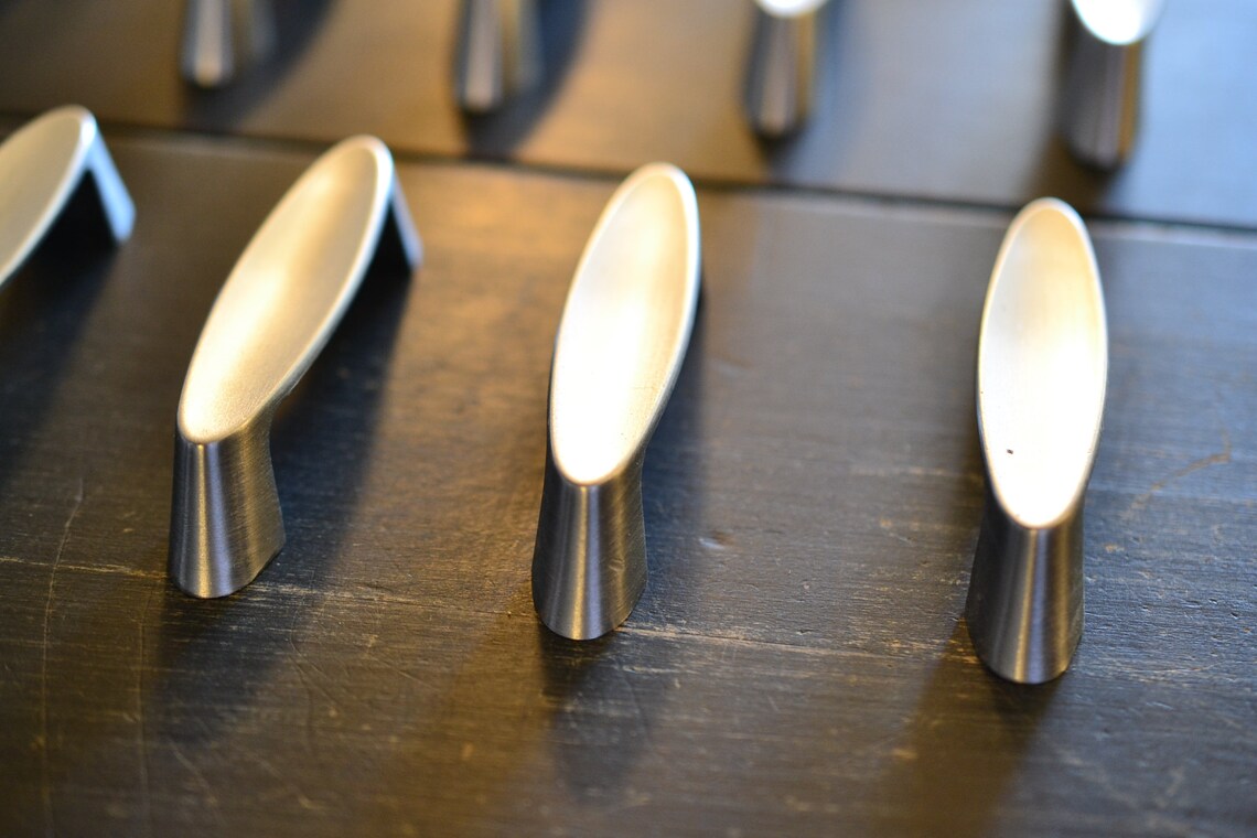 NOS 1 X MCM Concave Oval Drawer Pull JB 3 Center Brushed - Etsy