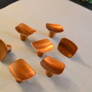 NOS 1 X MCM Atomic Cabinet Knob Satin Bronze Concave Soft Square Drawer ...