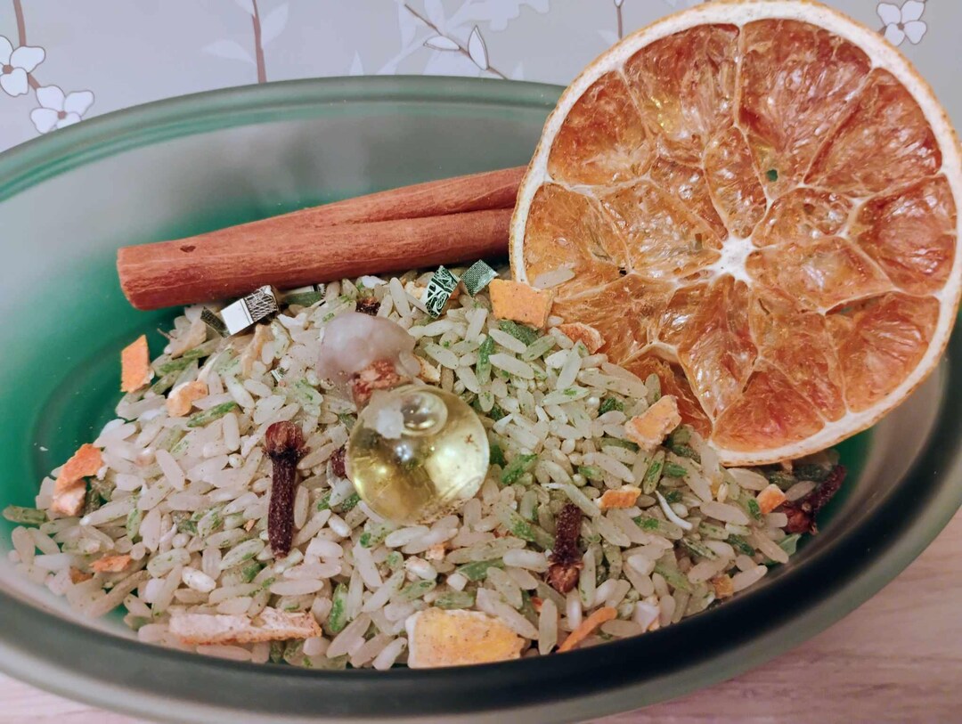 Lucky Green Rice for Prosperity & Wealth | Money Drawing, Business ...