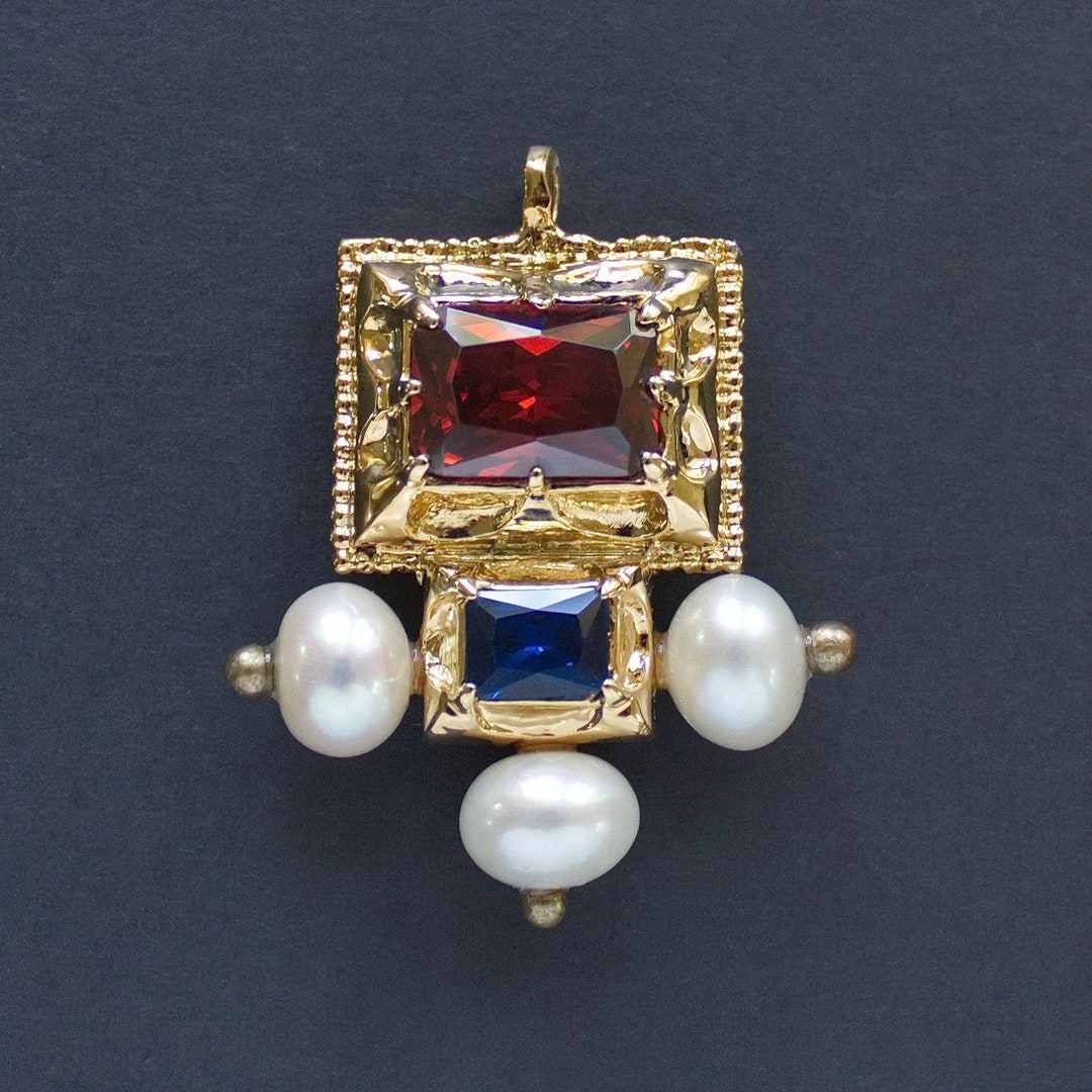 Italian Renaissance Brooch Pendant, XV Century Historical Design for ...