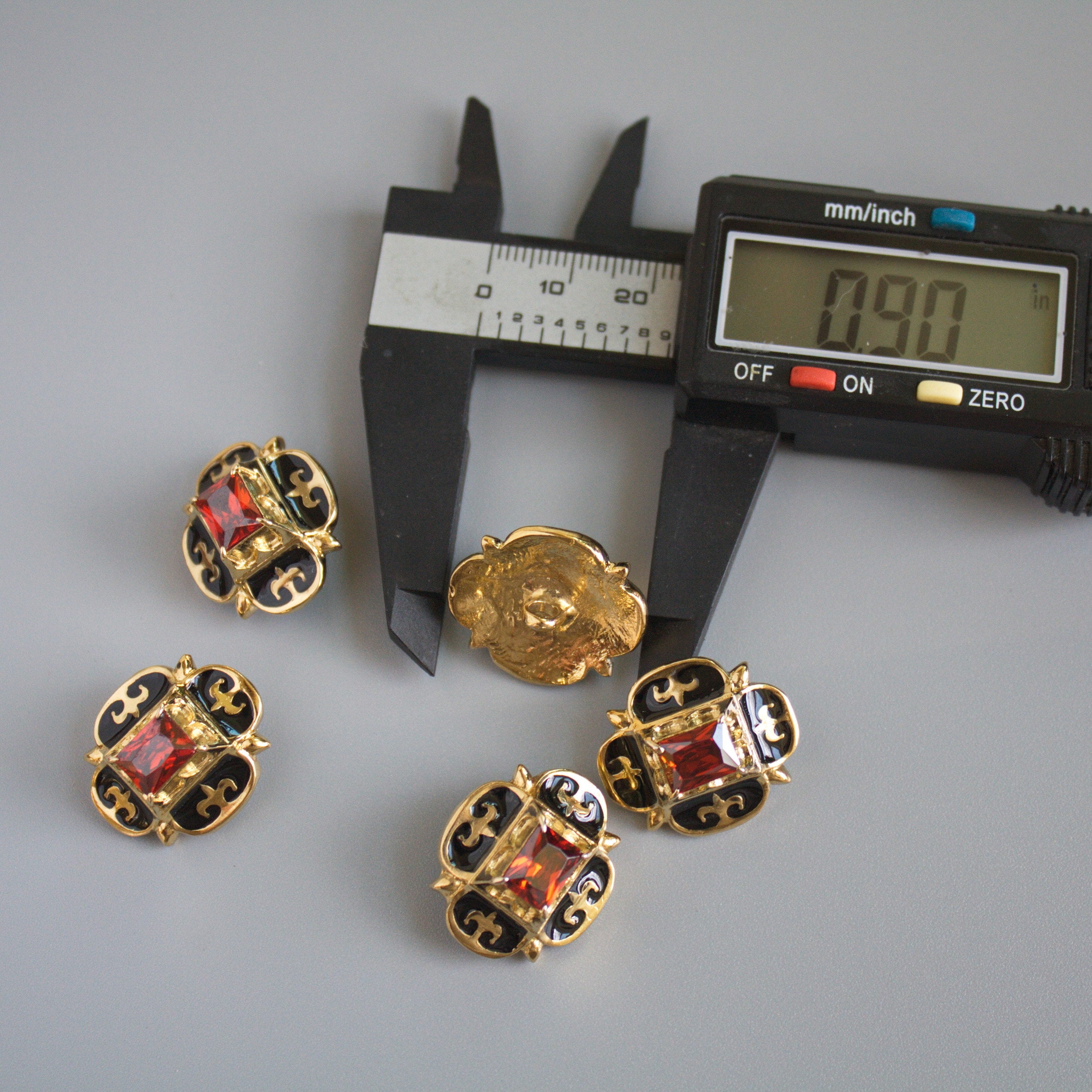 Tudor Style Costume Buttons: 24k Gold Plated Renaissance Jewels - Etsy